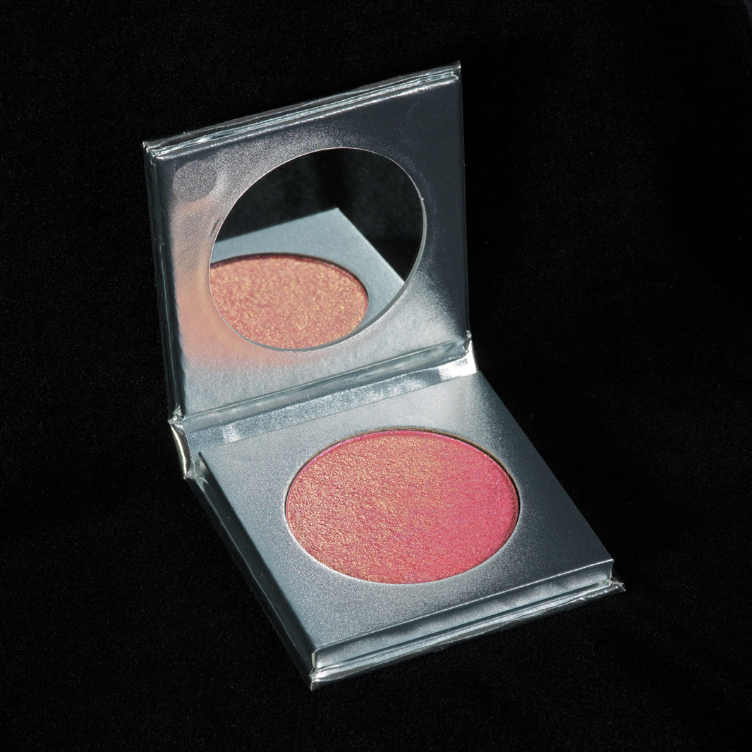 Canadian indie makeup retailer – I FEEL BEAUTIFUL