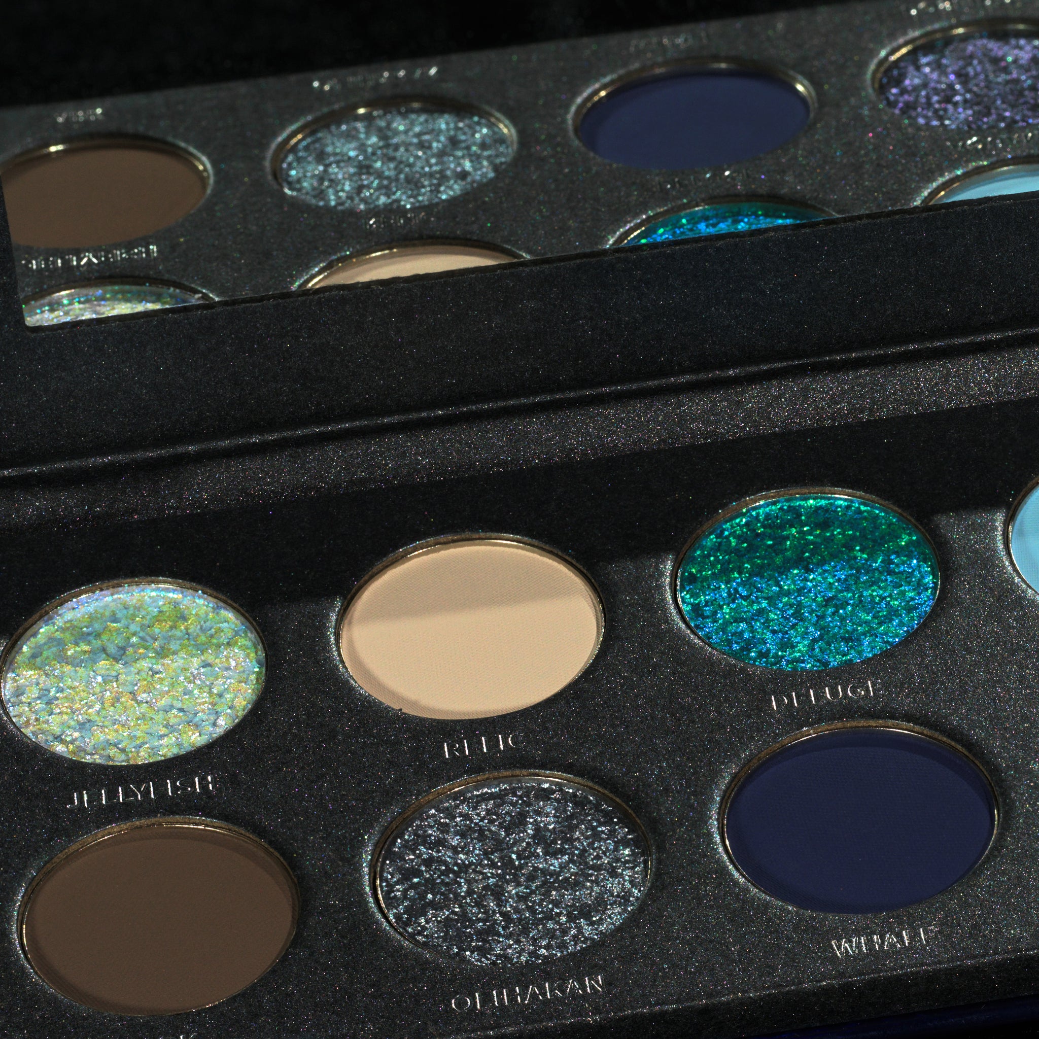 Atlantis eyeshadow palette - KRYPTEIN COSMETICS – I FEEL BEAUTIFUL
